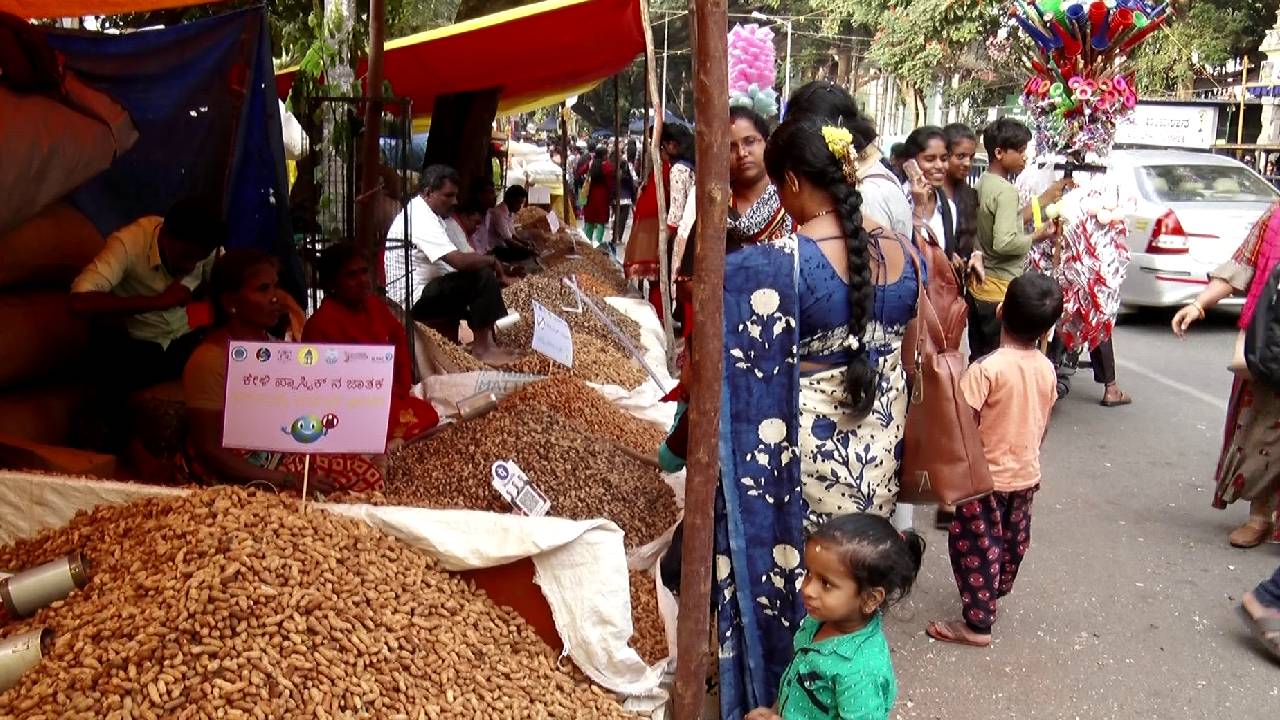 Basavanagudi Kadalekai Parishe 2022: ಬಸವನಗುಡಿ ಕಡಲೆಕಾಯಿ ಪರಿಷೆಗಿದೆ ...